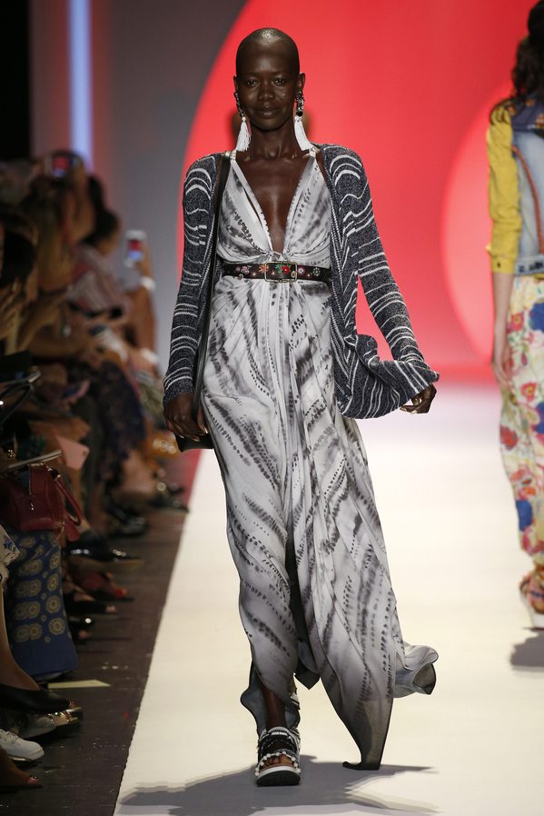 Say You Want an Evolution? Desigual Charts New Territory for Spring '17 ...