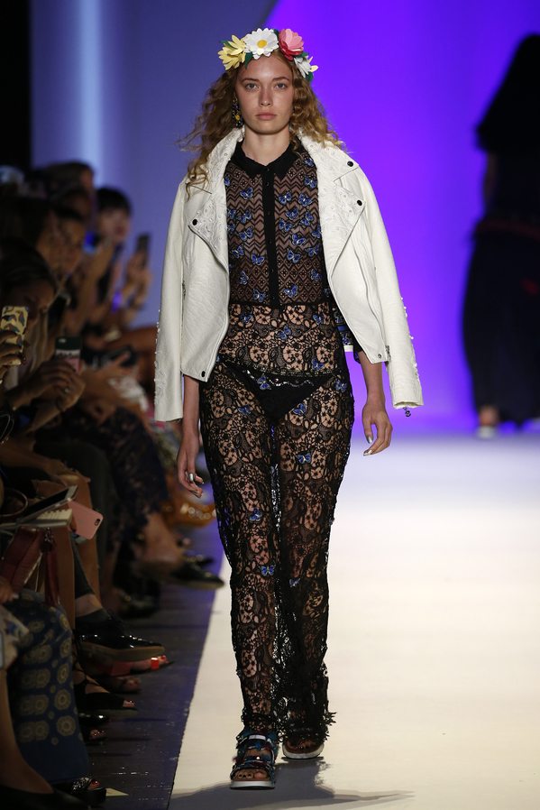 Say You Want an Evolution? Desigual Charts New Territory for Spring '17 ...