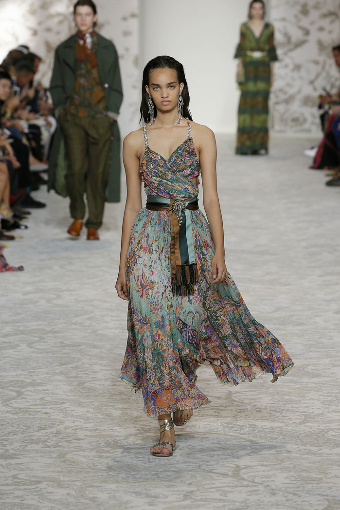 Etro Spring 2018: Milan Fashion Week | Fashion Week Online®