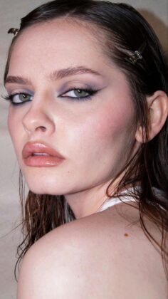 Y2K Makeup Tutorial: Step-by-Step Guide to the Ultimate 2000s Look ...